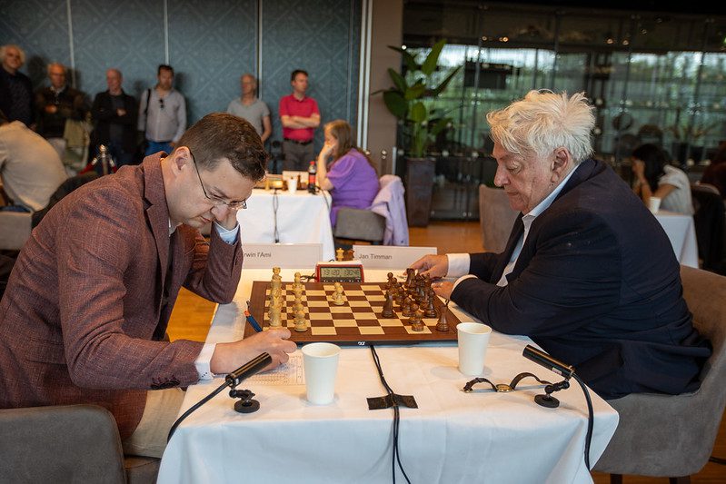 NK van start onder grote belangstelling - Schaakbond